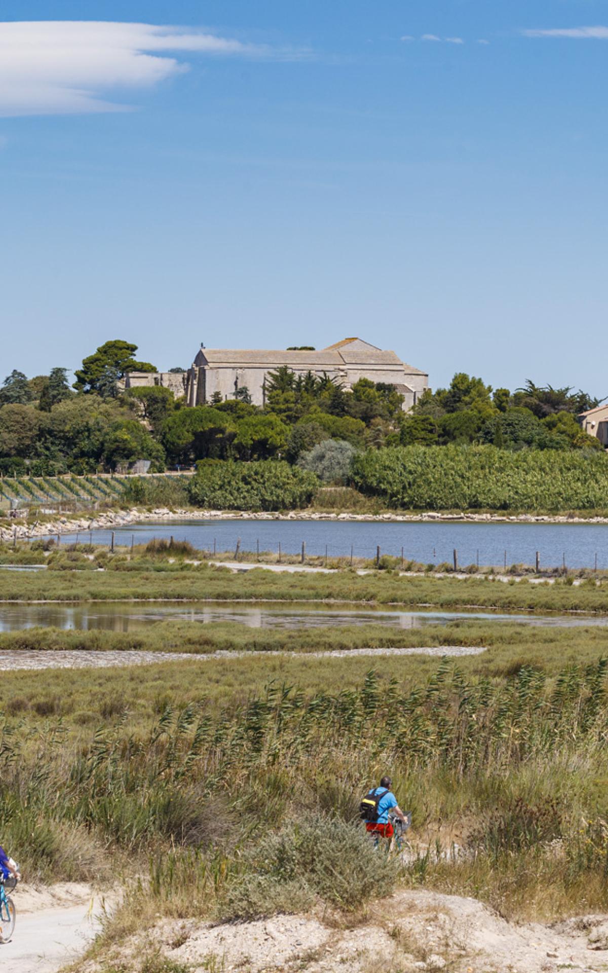 Villeneuve-les-Maguelone: heritage & culture on the sea side ...